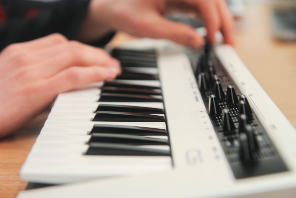 5 Ways of Teaching Improvisation in Music Education - CLIP